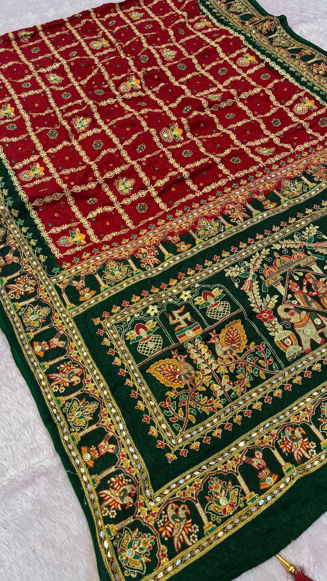 Gharchola – Lazree Sarees